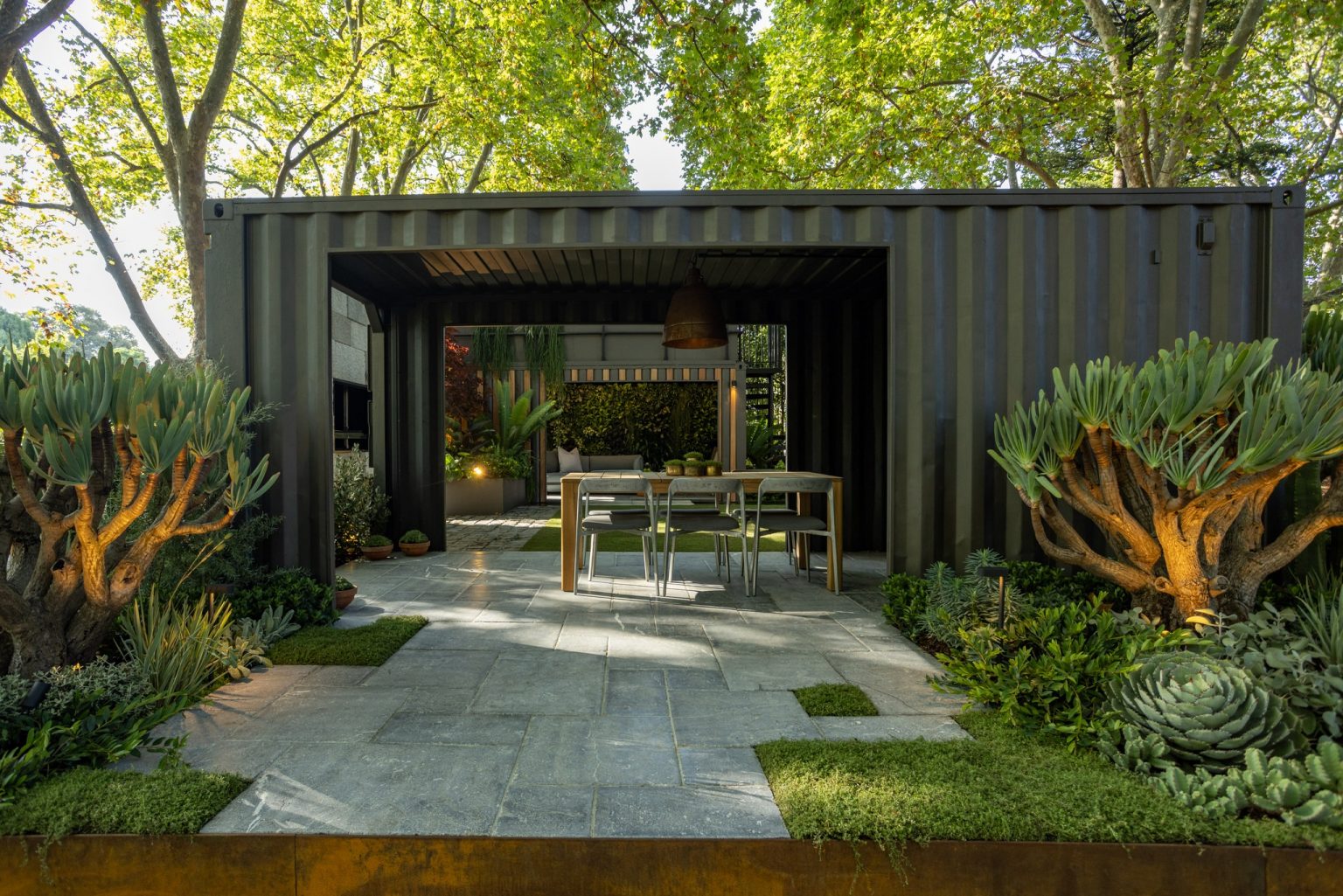 LSA Brand Ambassadors Charlie Albone and Jason Hodges Show Gardens at ...